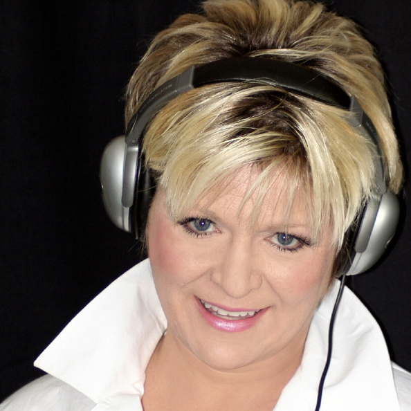 0000009b1a103f40b | Headph0ne Phet1sh Gallery