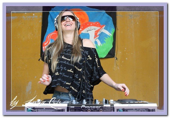 Brazil DJs 118 | Headph0ne Phet1sh Gallery